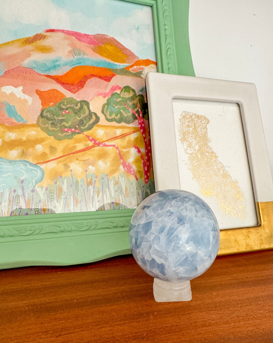 CLEAR + WHITE – Whimsy + Wellness