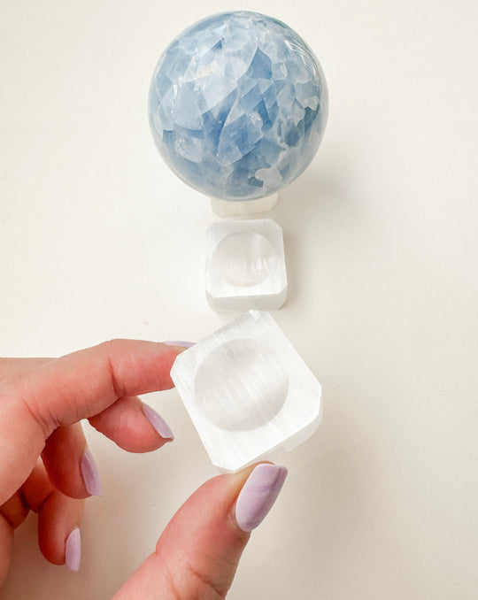 CLEAR + WHITE – Whimsy + Wellness