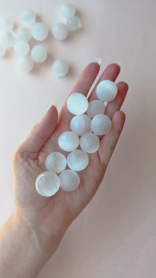 Selenite – Whimsy + Wellness